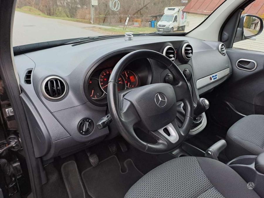 Black Mercedes-Benz Citan 2014 in Prienai, with an engine capacity of 1.46 L and mileage of 284 thousand km for 7200 €, photo 7 on AUTOMOTO.COM.LV