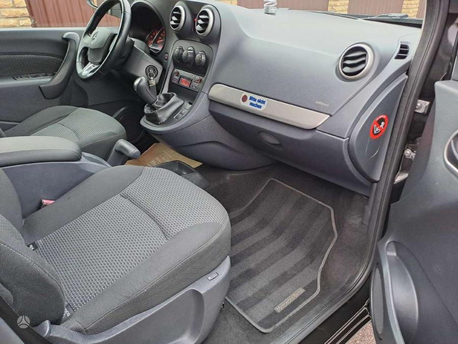 Black Mercedes-Benz Citan 2014 in Prienai, with an engine capacity of 1.46 L and mileage of 284 thousand km for 7200 €, photo 14 on AUTOMOTO.COM.LV