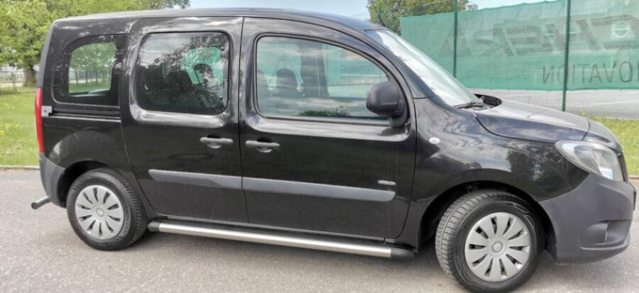Black Mercedes-Benz Citan 2015 in Riga, with an engine capacity of 1.50 L and mileage of 190 thousand km for 6750 €, photo 16 on AUTOMOTO.COM.LV