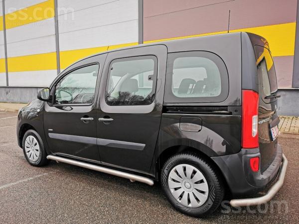 Black Mercedes-Benz Citan 2016 in Riga, with an engine capacity of 1.50 L and mileage of 0 thousand km for 6950 €, photo 5 on AUTOMOTO.COM.LV