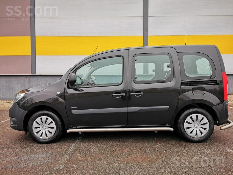 Black Mercedes-Benz Citan 2016 in Riga, with an engine capacity of 1.50 L and mileage of 210 thousand km for 5950 €, photo 5 on AUTOMOTO.COM.LV