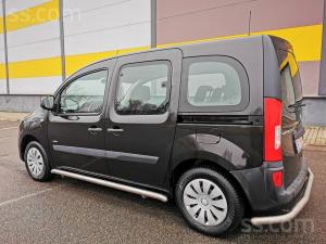 Black Mercedes-Benz Citan 2016 in Riga, with an engine capacity of 1.50 L and mileage of 210 thousand km for 5950 €, photo 6 on AUTOMOTO.COM.LV