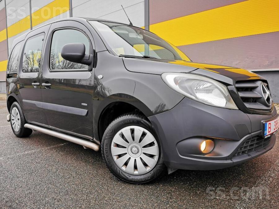 Black Mercedes-Benz Citan 2016 in Riga, with an engine capacity of 1.50 L and mileage of 210 thousand km for 5950 €, photo 12 on AUTOMOTO.COM.LV