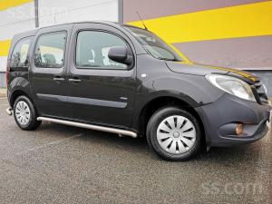 Black Mercedes-Benz Citan 2016 in Riga, with an engine capacity of 1.50 L and mileage of 210 thousand km for 5950 €, photo 13 on AUTOMOTO.COM.LV