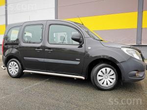 Black Mercedes-Benz Citan 2016 in Riga, with an engine capacity of 1.50 L and mileage of 210 thousand km for 5950 €, photo 14 on AUTOMOTO.COM.LV