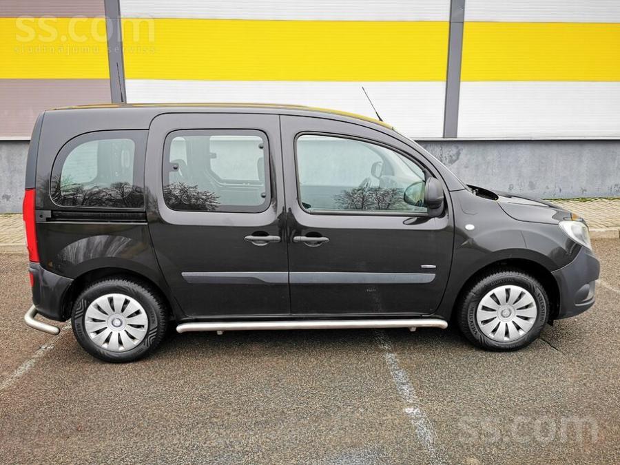 Black Mercedes-Benz Citan 2016 in Riga, with an engine capacity of 1.50 L and mileage of 210 thousand km for 5950 €, photo 18 on AUTOMOTO.COM.LV