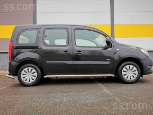 Black Mercedes-Benz Citan 2016 in Riga, with an engine capacity of 1.50 L and mileage of 210 thousand km for 5950 €, photo 19 on AUTOMOTO.COM.LV