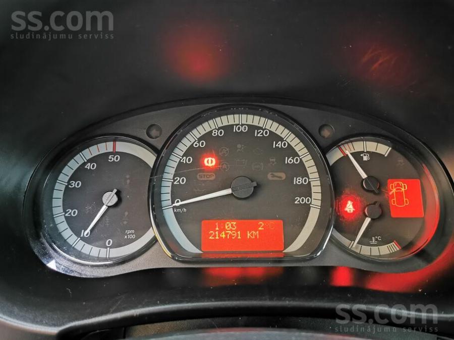 Black Mercedes-Benz Citan 2016 in Riga, with an engine capacity of 1.50 L and mileage of 210 thousand km for 5950 €, photo 33 on AUTOMOTO.COM.LV