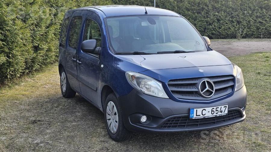 Zils Mercedes-Benz Citan 2014 Rīga, ar dzinēja tilpumu 1.50 L un nobraukumu 182 tūkst. km par 5700 €, foto 3 vietnē AUTOMOTO.COM.LV