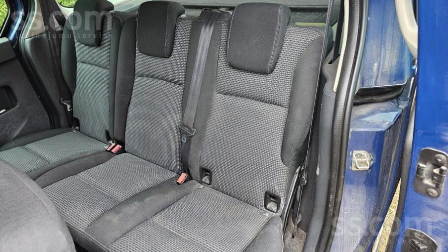 Zils Mercedes-Benz Citan 2014 Rīga, ar dzinēja tilpumu 1.50 L un nobraukumu 182 tūkst. km par 5700 €, foto 13 vietnē AUTOMOTO.COM.LV