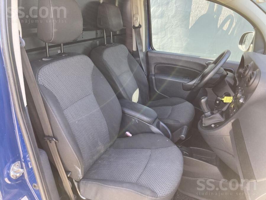 Zils Mercedes-Benz Citan 2014 Ogre, ar dzinēja tilpumu 1.50 L un nobraukumu 273 tūkst. km par 4995 €, foto 8 vietnē AUTOMOTO.COM.LV