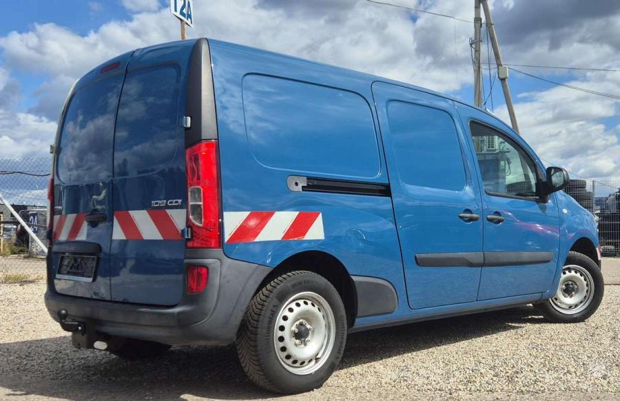 Blue Mercedes-Benz Citan 2016 in Kaunas, with an engine capacity of 1.46 L and mileage of 260 thousand km for 4650 €, photo 4 on AUTOMOTO.COM.LV