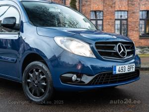 Zils Mercedes-Benz Citan 2015 Tallina, ar dzinēja tilpumu 1.50 L un nobraukumu 180 tūkst. km par 6900 €, foto 5 vietnē AUTOMOTO.COM.LV