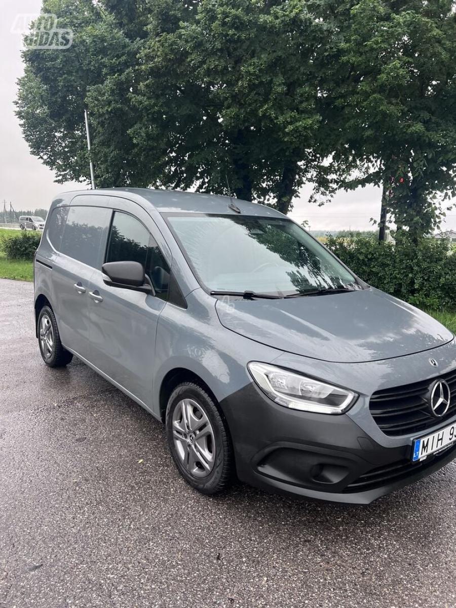 Grey Mercedes-Benz Citan 2022 in Sakiai, with an engine capacity of 1.30 L and mileage of 58 thousand km for 14500 €, photo 8 on AUTOMOTO.COM.LV