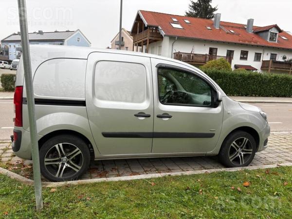Pelēks Mercedes-Benz Citan 2013 Rīga, ar dzinēja tilpumu 1.50 L un nobraukumu 295 tūkst. km par 3750 €, foto 3 vietnē AUTOMOTO.COM.LV