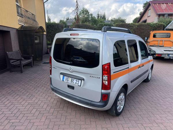 Pelēks Mercedes-Benz Citan 2014 Kelmė, ar dzinēja tilpumu 1.46 L un nobraukumu 223 tūkst. km par 4500 €, foto 4 vietnē AUTOMOTO.COM.LV