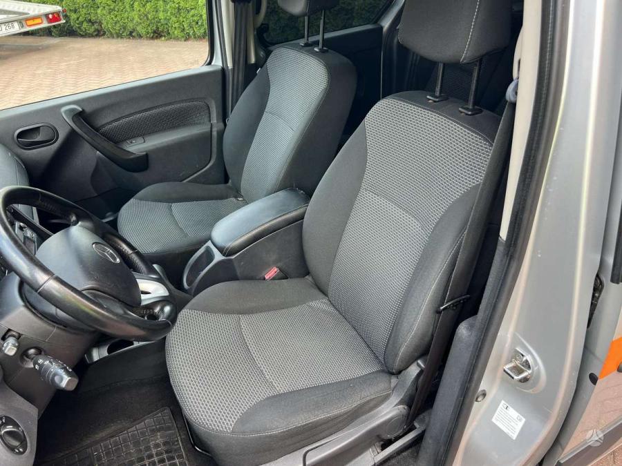 Pelēks Mercedes-Benz Citan 2014 Kelmė, ar dzinēja tilpumu 1.46 L un nobraukumu 223 tūkst. km par 4500 €, foto 17 vietnē AUTOMOTO.COM.LV