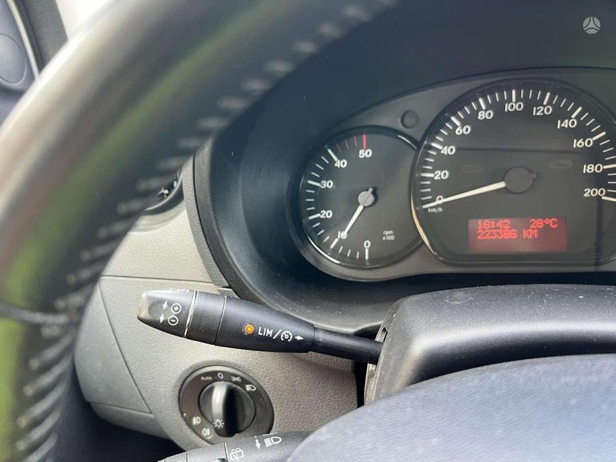Pelēks Mercedes-Benz Citan 2014 Kelmė, ar dzinēja tilpumu 1.46 L un nobraukumu 223 tūkst. km par 4500 €, foto 22 vietnē AUTOMOTO.COM.LV