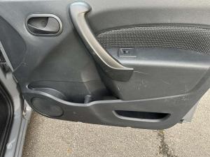 Pelēks Mercedes-Benz Citan 2016 Viļņa, ar dzinēja tilpumu 1.46 L un nobraukumu 239 tūkst. km par 5800 €, foto 15 vietnē AUTOMOTO.COM.LV