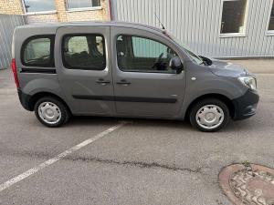 Pelēks Mercedes-Benz Citan 2016 Viļņa, ar dzinēja tilpumu 1.46 L un nobraukumu 239 tūkst. km par 5800 €, foto 5 vietnē AUTOMOTO.COM.LV