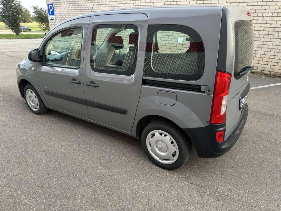 Pelēks Mercedes-Benz Citan 2016 Viļņa, ar dzinēja tilpumu 1.46 L un nobraukumu 239 tūkst. km par 5800 €, foto 8 vietnē AUTOMOTO.COM.LV
