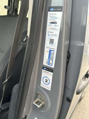 Pelēks Mercedes-Benz Citan 2016 Viļņa, ar dzinēja tilpumu 1.46 L un nobraukumu 239 tūkst. km par 5800 €, foto 53 vietnē AUTOMOTO.COM.LV