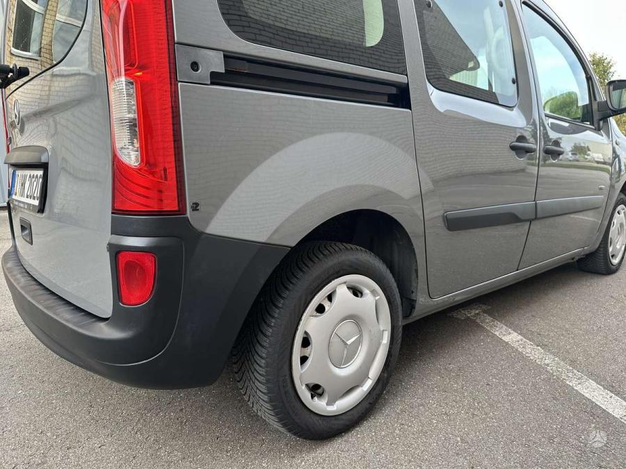 Pelēks Mercedes-Benz Citan 2016 Viļņa, ar dzinēja tilpumu 1.46 L un nobraukumu 239 tūkst. km par 5800 €, foto 26 vietnē AUTOMOTO.COM.LV