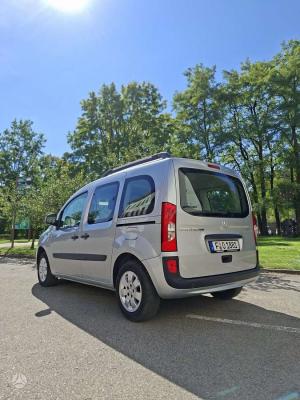 Grey Mercedes-Benz Citan 2020 in Kedainiai, with an engine capacity of 1.46 L and mileage of 63 thousand km for 10800 €, photo 4 on AUTOMOTO.COM.LV