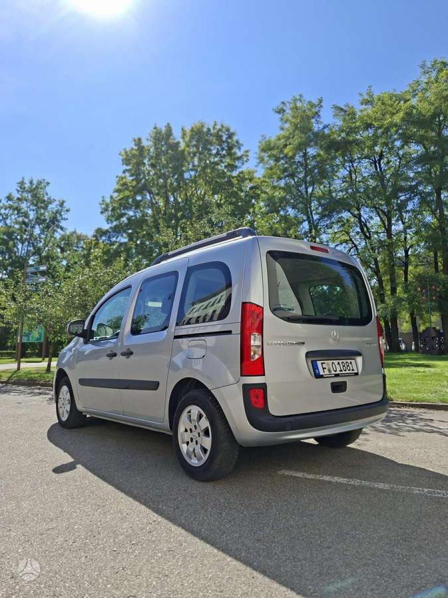 Grey Mercedes-Benz Citan 2020 in Kedainiai, with an engine capacity of 1.46 L and mileage of 63 thousand km for 10800 €, photo 4 on AUTOMOTO.COM.LV