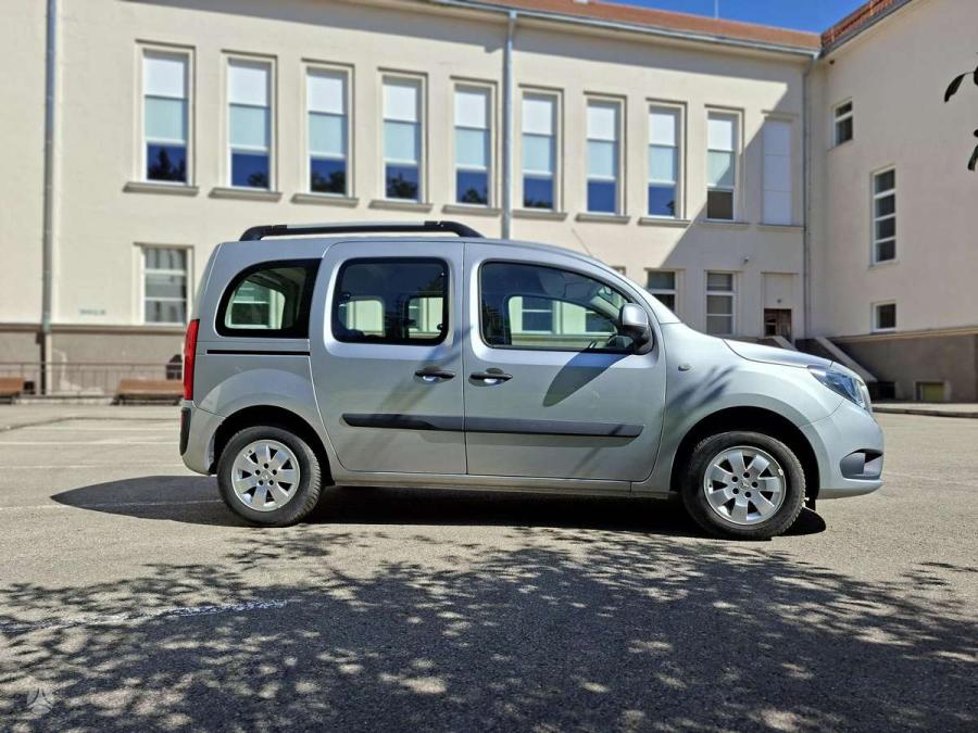 Grey Mercedes-Benz Citan 2020 in Kedainiai, with an engine capacity of 1.46 L and mileage of 63 thousand km for 10800 €, photo 6 on AUTOMOTO.COM.LV