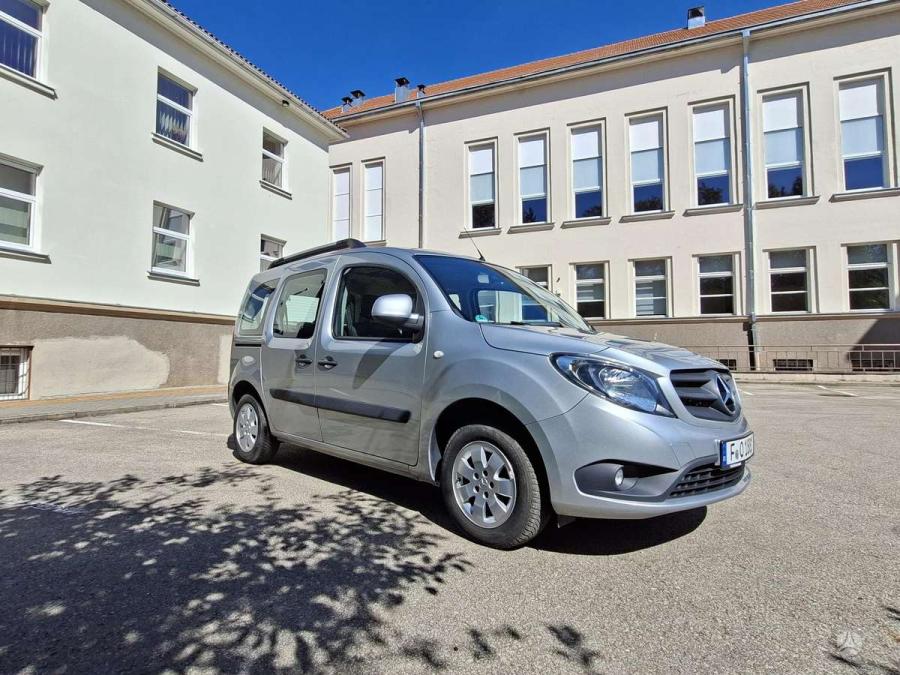 Grey Mercedes-Benz Citan 2020 in Kedainiai, with an engine capacity of 1.46 L and mileage of 63 thousand km for 10800 €, photo 7 on AUTOMOTO.COM.LV