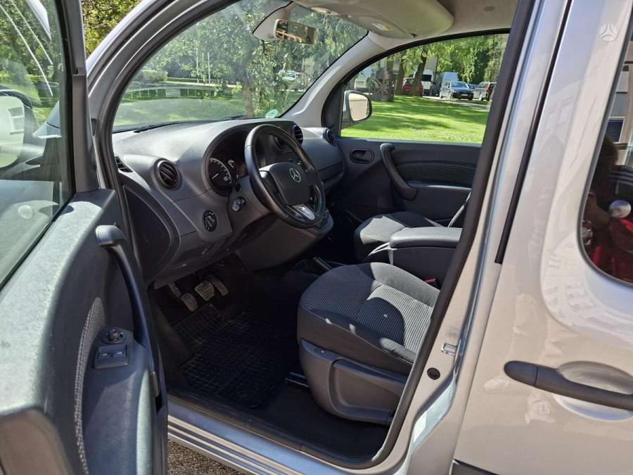 Grey Mercedes-Benz Citan 2020 in Kedainiai, with an engine capacity of 1.46 L and mileage of 63 thousand km for 10800 €, photo 9 on AUTOMOTO.COM.LV