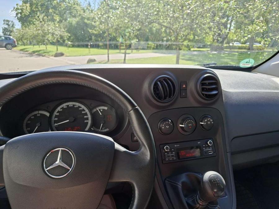 Grey Mercedes-Benz Citan 2020 in Kedainiai, with an engine capacity of 1.46 L and mileage of 63 thousand km for 10800 €, photo 10 on AUTOMOTO.COM.LV