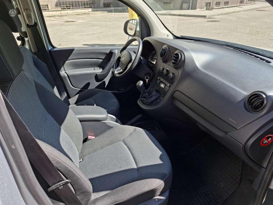 Grey Mercedes-Benz Citan 2020 in Kedainiai, with an engine capacity of 1.46 L and mileage of 63 thousand km for 10800 €, photo 12 on AUTOMOTO.COM.LV