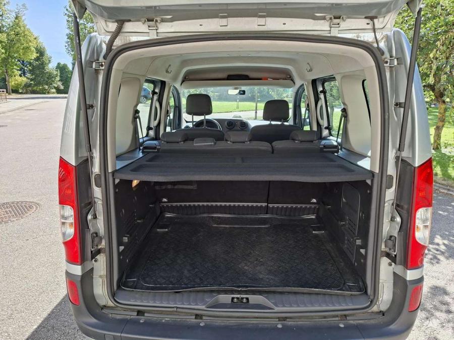 Grey Mercedes-Benz Citan 2020 in Kedainiai, with an engine capacity of 1.46 L and mileage of 63 thousand km for 10800 €, photo 15 on AUTOMOTO.COM.LV