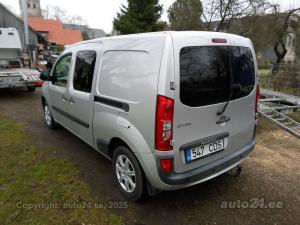 Grey Mercedes-Benz Citan 2014 in Tallinn, with an engine capacity of 1.50 L and mileage of 185 thousand km for 9920 €, photo 4 on AUTOMOTO.COM.LV