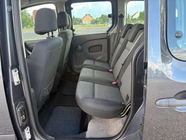 Grey Mercedes-Benz Citan 2014 in Taurage, with an engine capacity of 1.46 L and mileage of 201 thousand km for 5300 €, photo 8 on AUTOMOTO.COM.LV