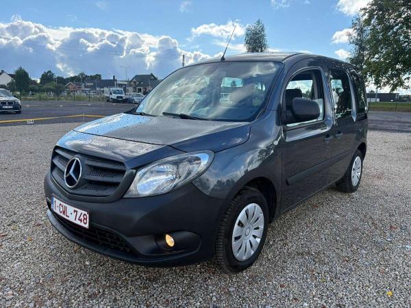 Pelēks Mercedes-Benz Citan 2014 Tauragė, ar dzinēja tilpumu 1.46 L un nobraukumu 201 tūkst. km par 5300 €, foto 9 vietnē AUTOMOTO.COM.LV