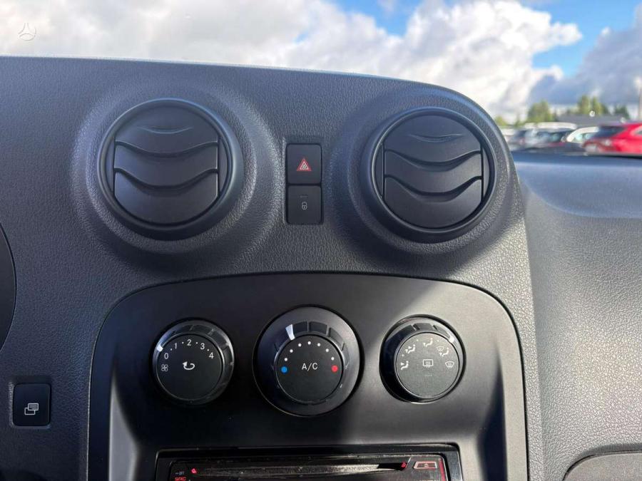 Pelēks Mercedes-Benz Citan 2014 Tauragė, ar dzinēja tilpumu 1.46 L un nobraukumu 201 tūkst. km par 5300 €, foto 15 vietnē AUTOMOTO.COM.LV