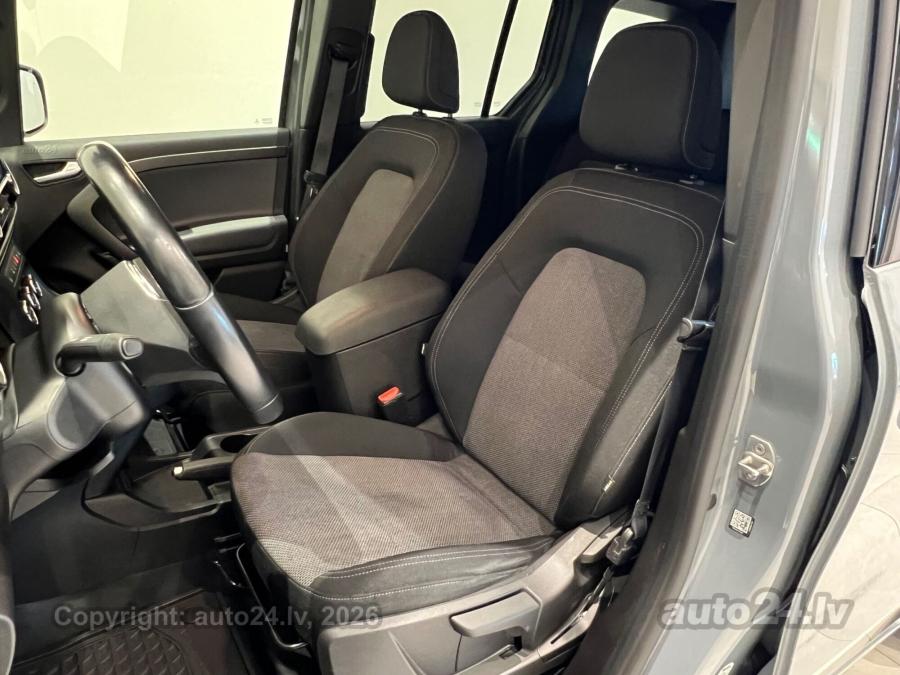 Pelēks Mercedes-Benz Citan 2022 Tallina, ar dzinēja tilpumu 1.50 L un nobraukumu 63 tūkst. km par 17900 €, foto 13 vietnē AUTOMOTO.COM.LV