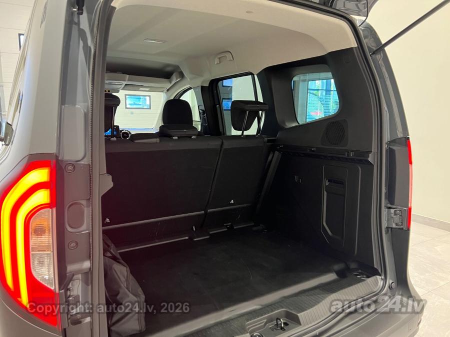 Pelēks Mercedes-Benz Citan 2022 Tallina, ar dzinēja tilpumu 1.50 L un nobraukumu 63 tūkst. km par 17900 €, foto 20 vietnē AUTOMOTO.COM.LV