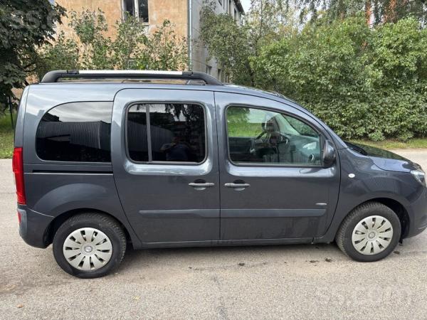 Mercedes-Benz Citan 2017 in Riga, with an engine capacity of 1.50 L and mileage of 195 thousand km for 6800 €, photo 1 on AUTOMOTO.COM.LV