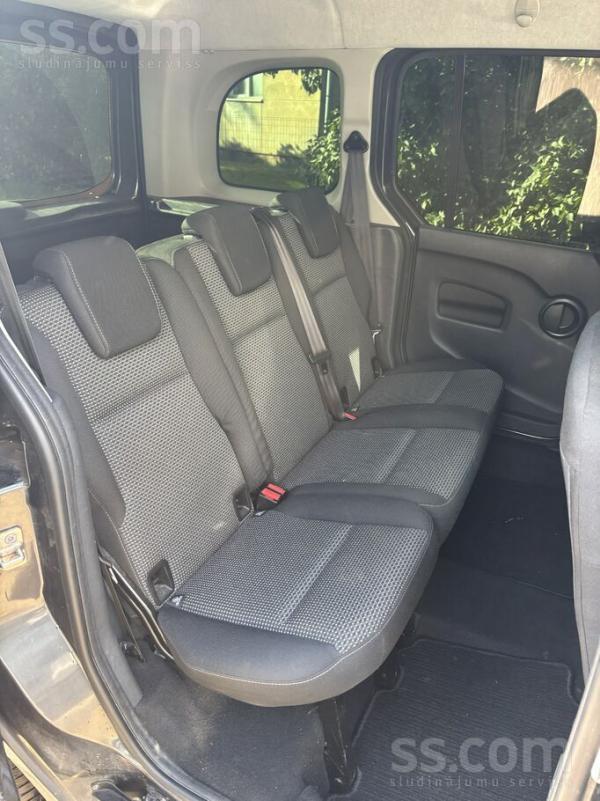 Mercedes-Benz Citan 2017 in Riga, with an engine capacity of 1.50 L and mileage of 195 thousand km for 6800 €, photo 8 on AUTOMOTO.COM.LV