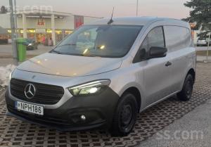 Mercedes-Benz Citan 2023 Ogre, ar dzinēja tilpumu 1.50 L un nobraukumu 126 tūkst. km par 17900 €, foto  vietnē AUTOMOTO.COM.LV