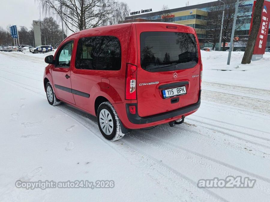 Red Mercedes-Benz Citan 2015 in Tallinn, with an engine capacity of 1.50 L and mileage of 150 thousand km for 5990 €, photo 5 on AUTOMOTO.COM.LV