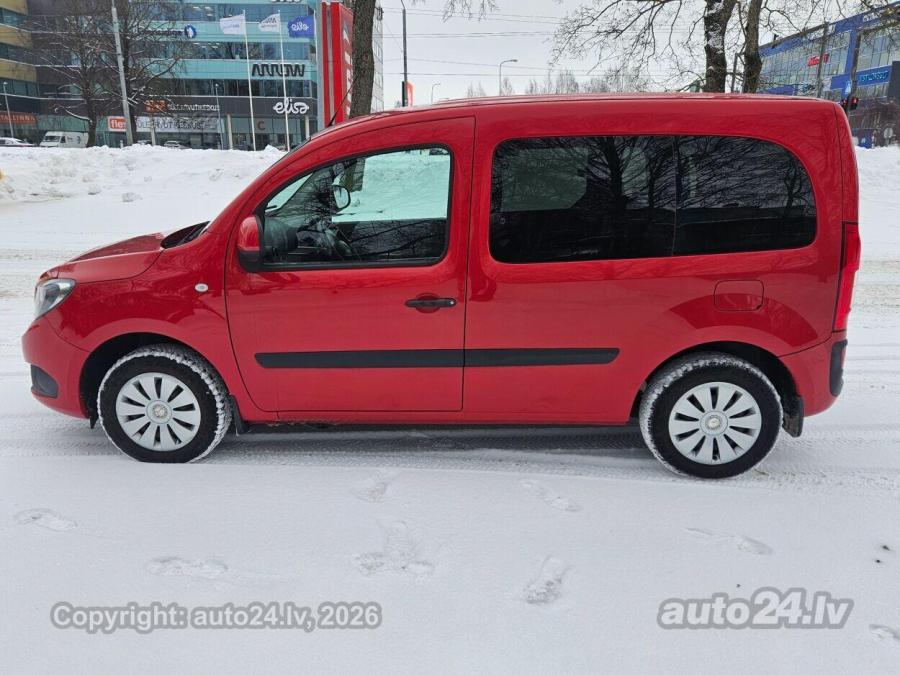 Red Mercedes-Benz Citan 2015 in Tallinn, with an engine capacity of 1.50 L and mileage of 150 thousand km for 5990 €, photo 6 on AUTOMOTO.COM.LV