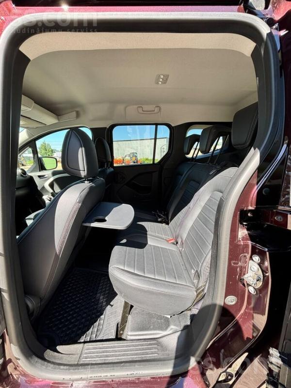 Violets Mercedes-Benz Citan 2022 Rīga, ar dzinēja tilpumu 1.50 L un nobraukumu 77 tūkst. km par 26000 €, foto 4 vietnē AUTOMOTO.COM.LV