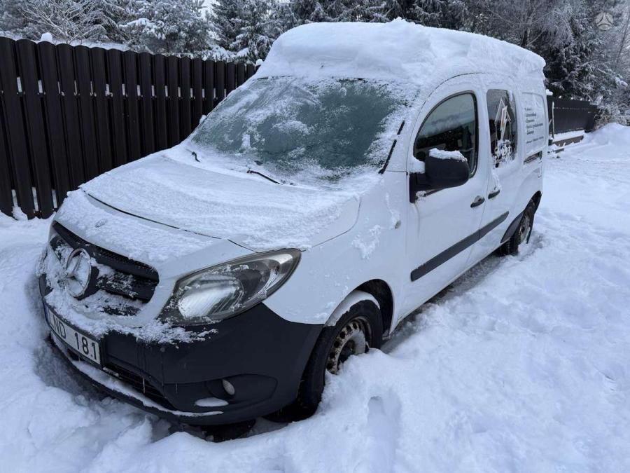 Balts Mercedes-Benz Citan 2013 Viļņa, ar dzinēja tilpumu 1.46 L un nobraukumu 294 tūkst. km par 3200 €, foto 5 vietnē AUTOMOTO.COM.LV