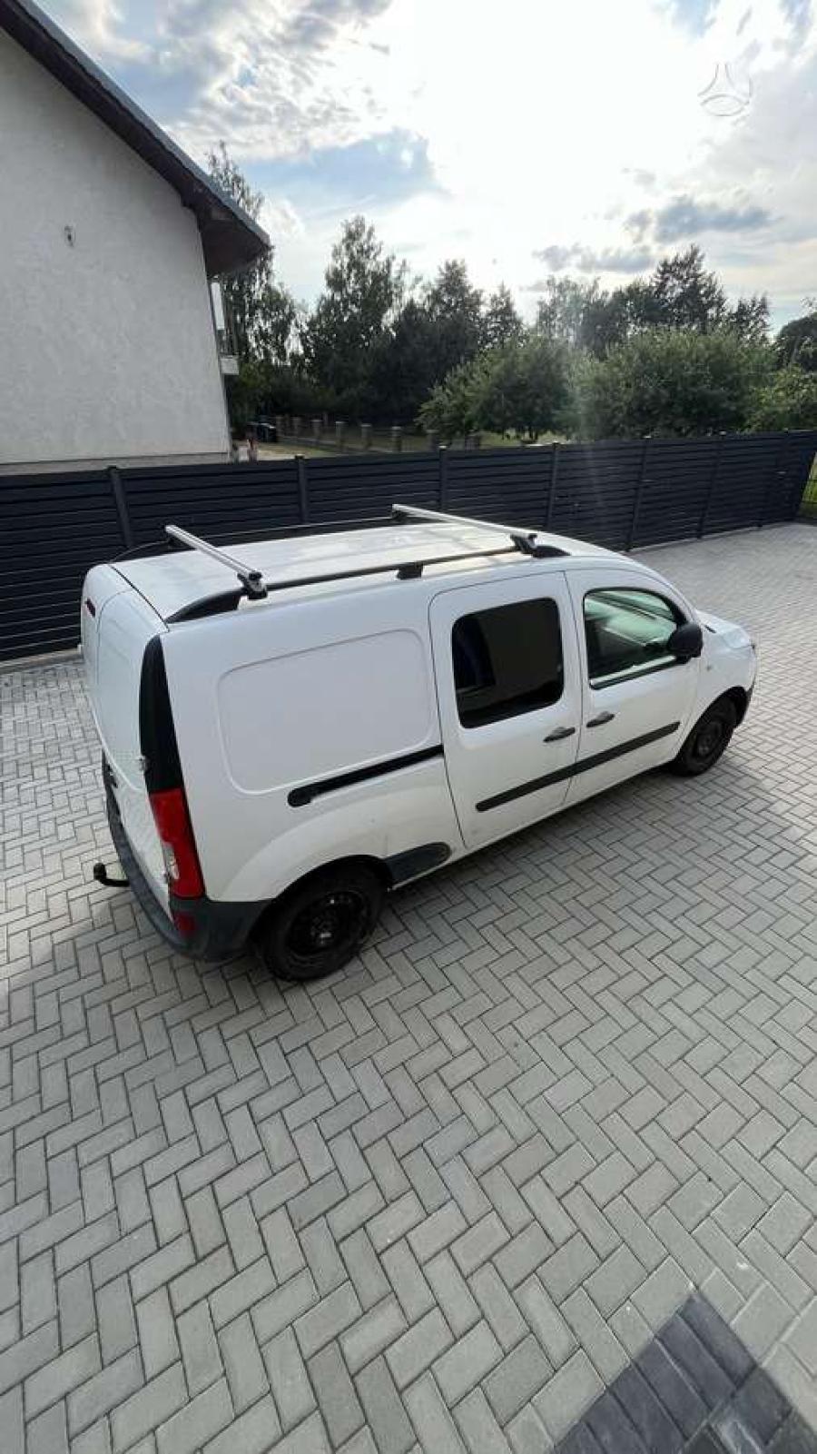 Balts Mercedes-Benz Citan 2014 Panevēža, ar dzinēja tilpumu 1.50 L un nobraukumu 302 tūkst. km par 3975 €, foto 3 vietnē AUTOMOTO.COM.LV
