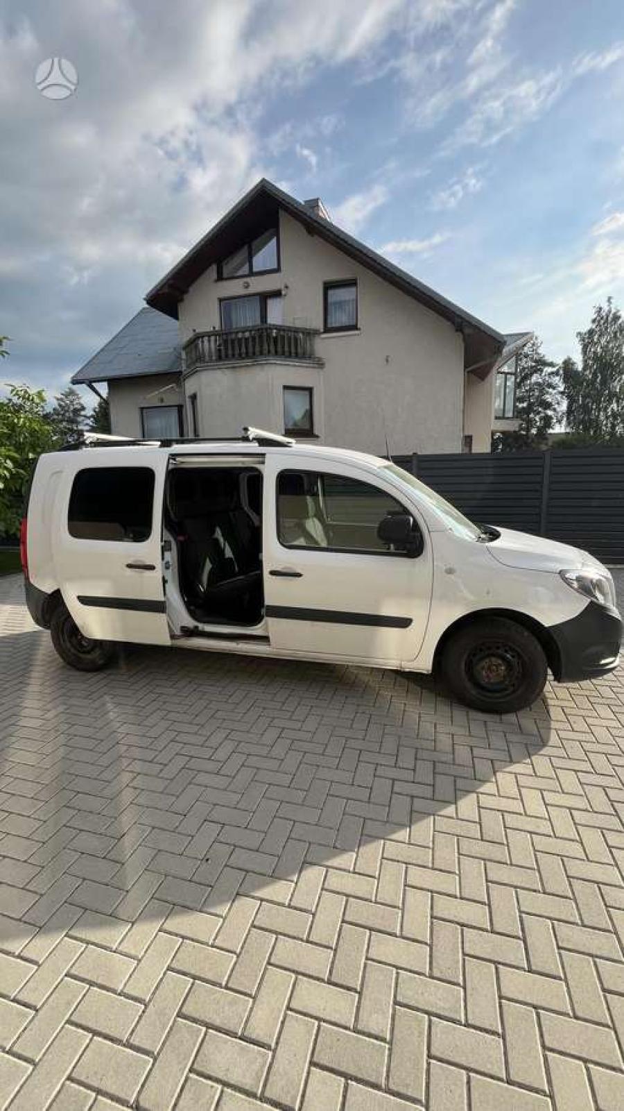 Balts Mercedes-Benz Citan 2014 Panevēža, ar dzinēja tilpumu 1.50 L un nobraukumu 302 tūkst. km par 3975 €, foto 12 vietnē AUTOMOTO.COM.LV